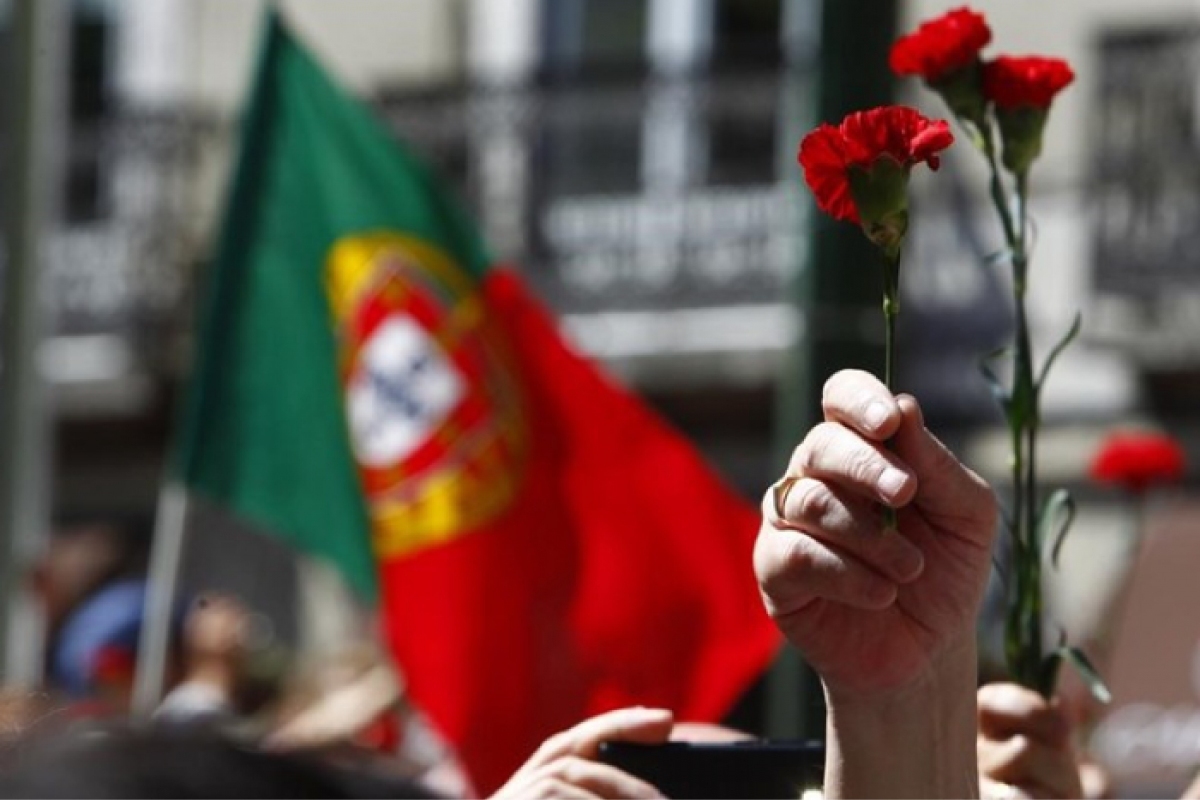 Celebramos os 50 anos do 25 de Abril - Associação O Bugalho